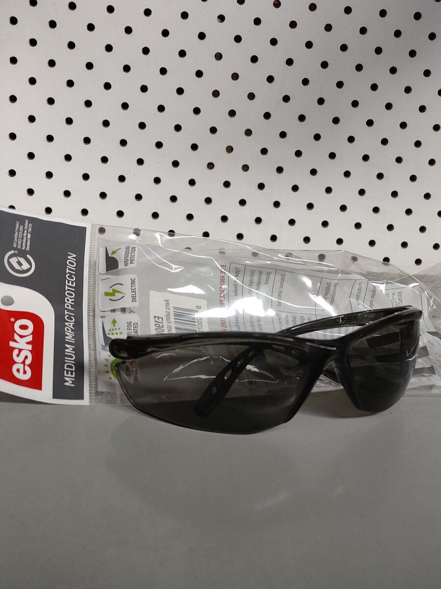 ESKO E1902 SMOKE LENS AREO SAFETY SPEC - Wynn Fraser